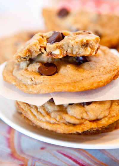 Snickers Bar Stuffed Chocolate Chip Cookies - Averie Cooks
