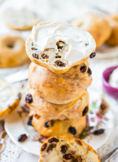 Homemade Cinnamon Raisin Bagels (So EASY!) - Averie Cooks