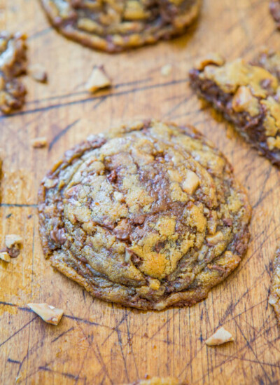 Chewy Peanut Butter Toffee Bit Cookies - Averie Cooks