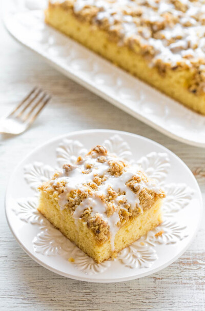 Buttery Coffee Crumb Cake (a Cake Mix Coffee Cake!) - Averie Cooks