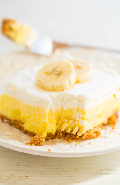 Easy Banana Pudding Bars (7-Ingredients!) - Averie Cooks