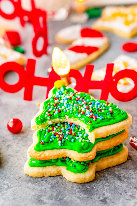 Old-Fashioned Christmas Cut Out Cookies (+ Royal Icing) - Averie Cooks
