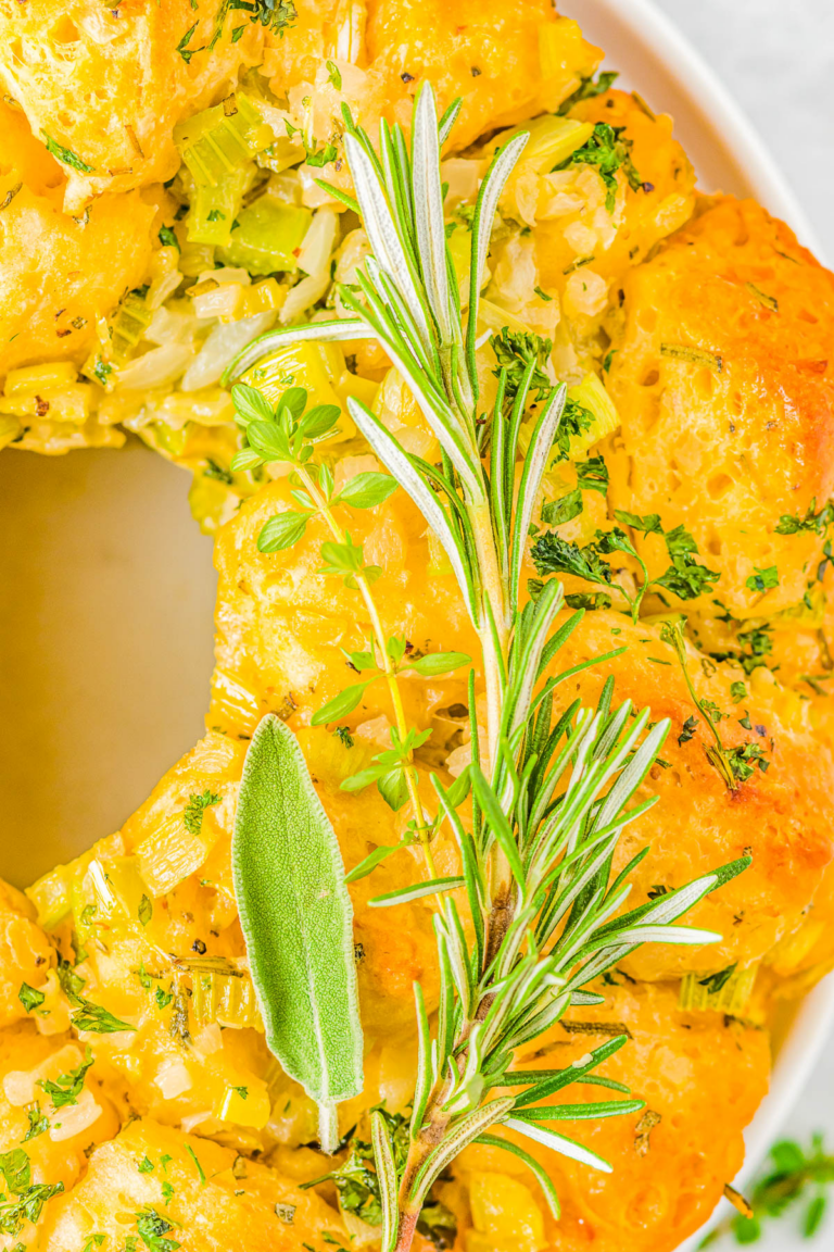 The BEST Traditional Thanksgiving Stuffing Recipe - Averie Cooks