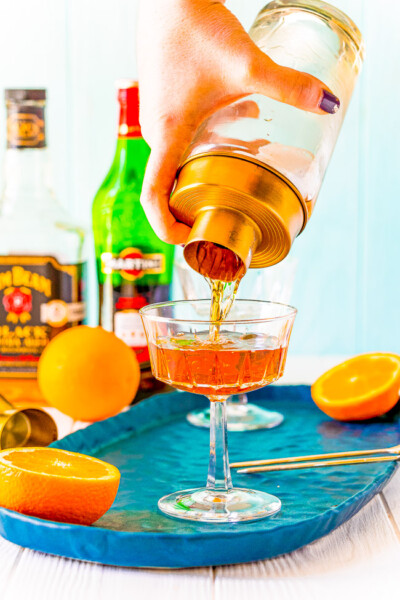 Classic Manhattan Cocktail Recipe - Averie Cooks