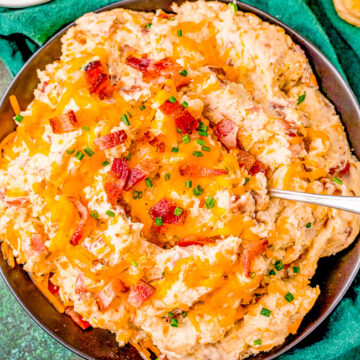 Loaded Bacon Cheddar Mashed Potatoes - Averie Cooks