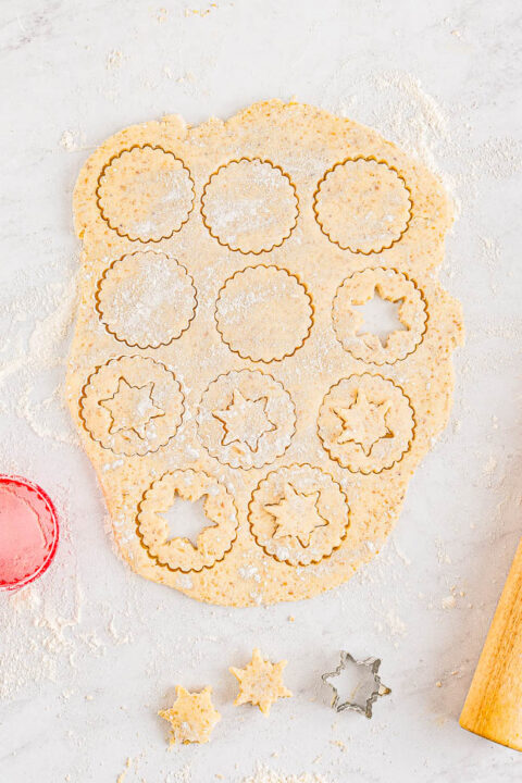 Snowflake Raspberry Linzer Cookies - Averie Cooks