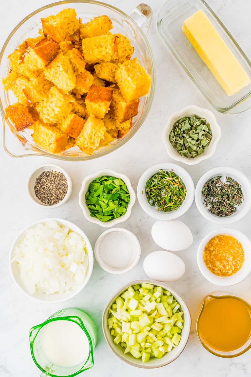 Easy Thanksgiving Cornbread Stuffing - Averie Cooks