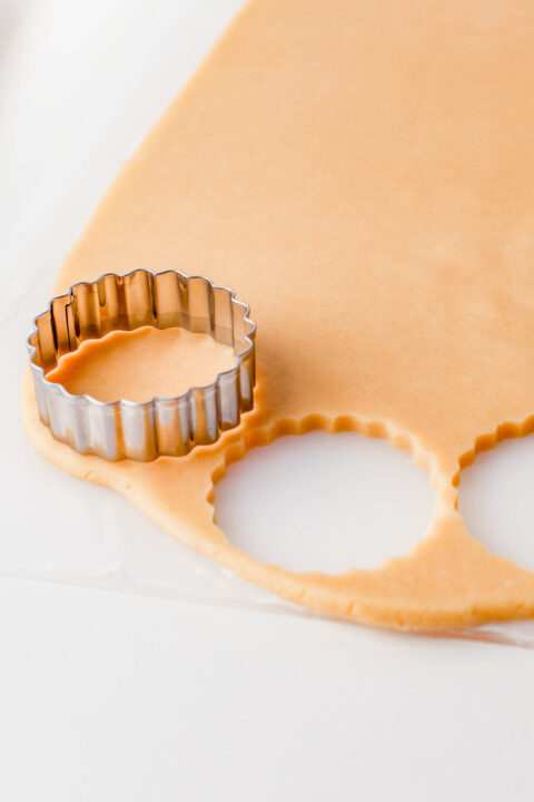 Shortbread Sandwich Cookies - Averie Cooks
