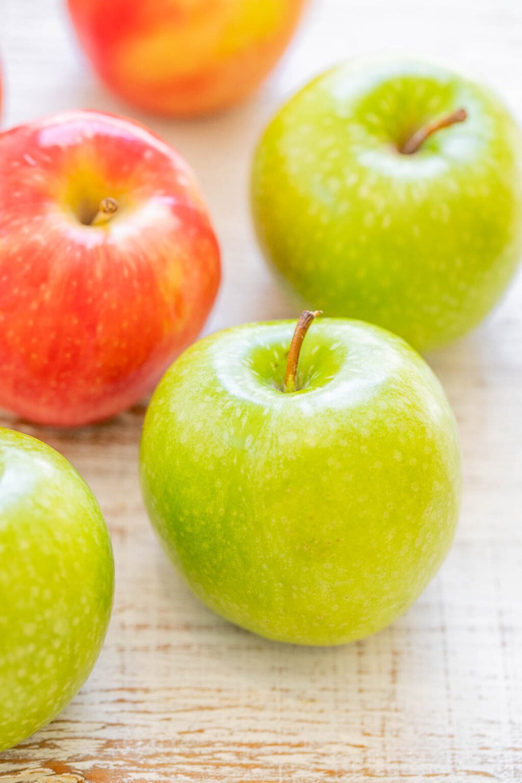 Easy Crustless Apple Pie - Averie Cooks