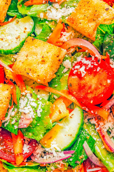 Simple House Salad (Homemade Vinaigrette) - Averie Cooks