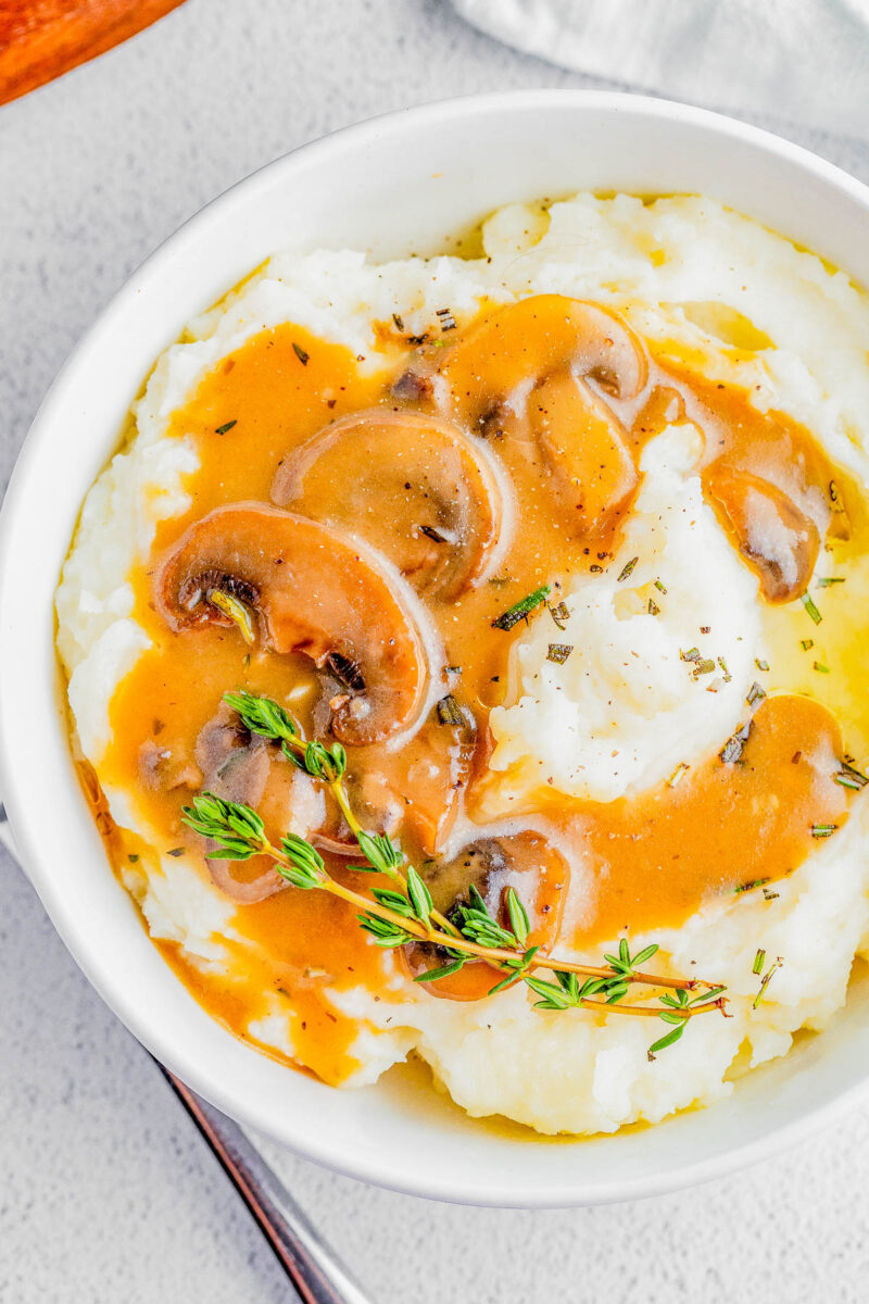 Quick Mushroom Gravy (No Drippings!) - Averie Cooks