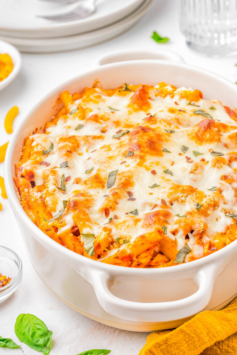 8-Ingredient Baked Ziti with Chicken - Averie Cooks