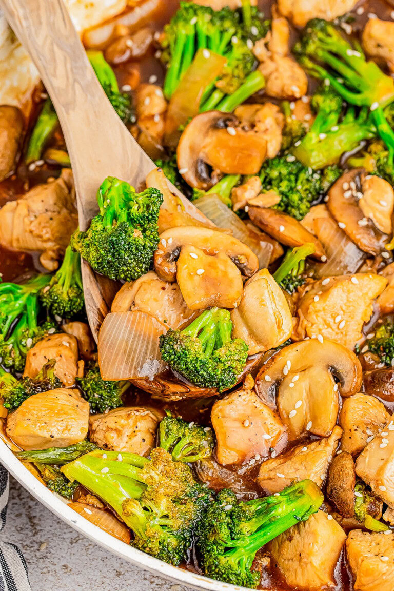 Chicken Broccoli Stir Fry - Averie Cooks