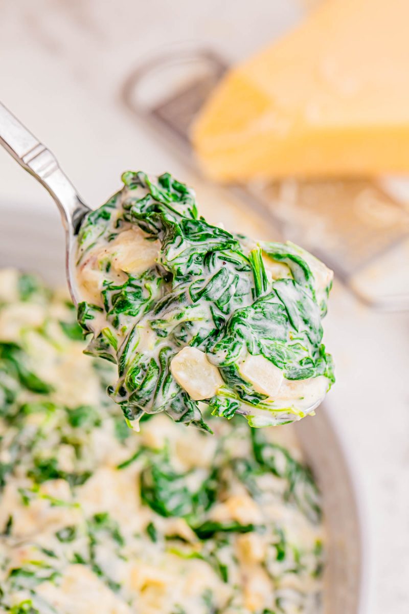 Creamed Spinach (Easy Thanksgiving & Holiday Side Dish) - Averie Cooks